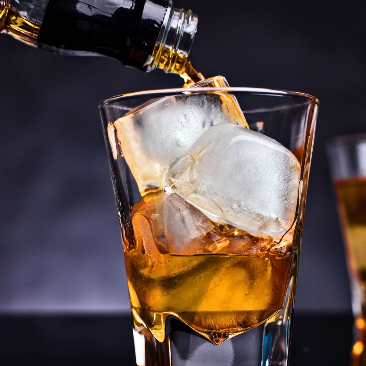 Why Canadian Whiskey Is Unique | Key Characteristics Reviewed | Liquor ...
